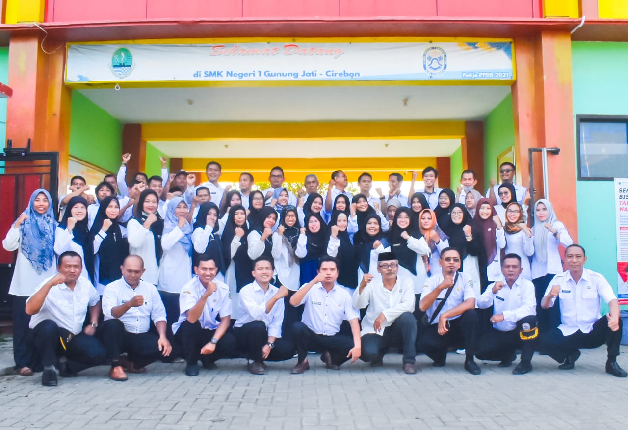 Apel Penandatanganan Fakta Integritas dan IKRAR Netralitas ASN dalam PEMILU 2024 – SMKN 1 GUNUNG ...