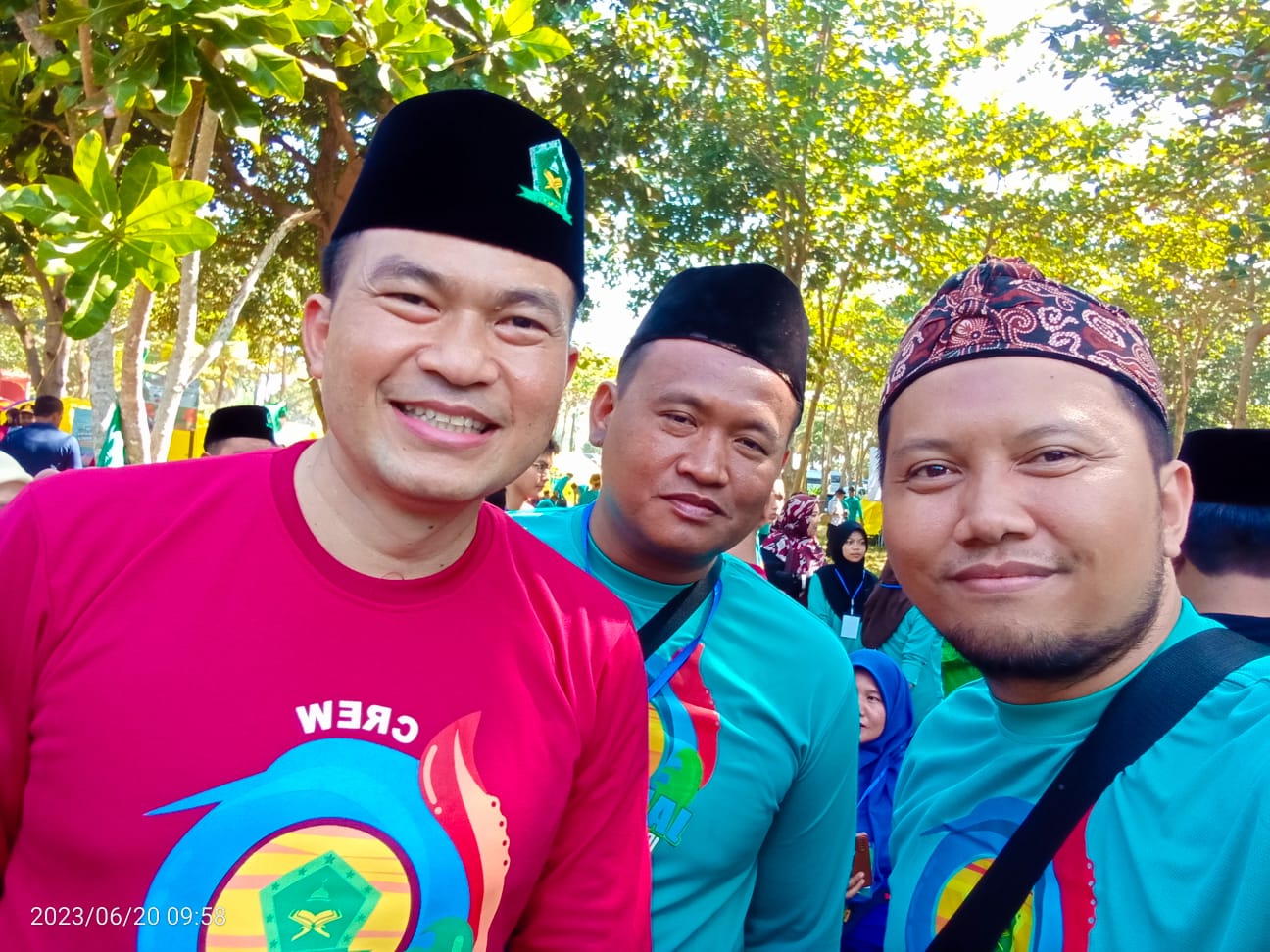 Kegiatan IRMA Jabar di pantai Magasari Pangandaran – SMKN 1 GUNUNG JATI